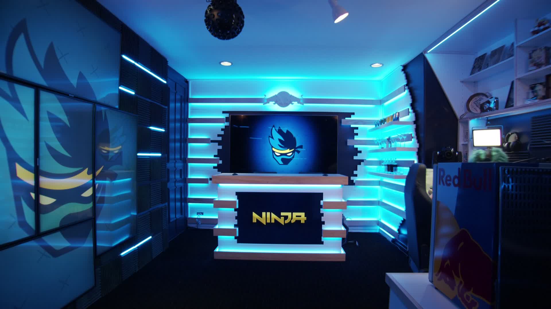 Red Bull presenta su lata edición especial Ninja » Hero Network