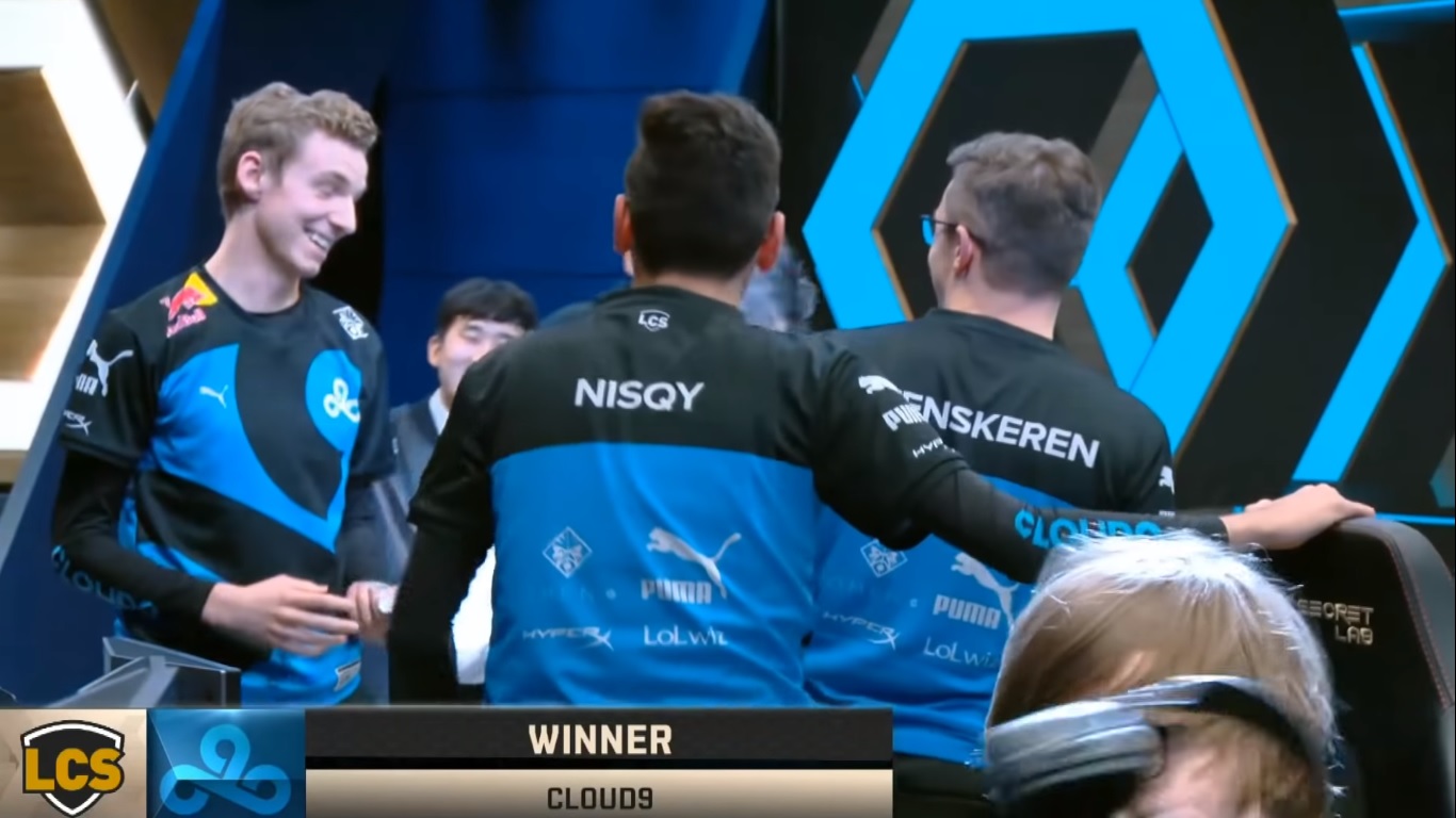 Cloud9 derrota a Team Solo Mid y asciende a la segunda posición en la ...