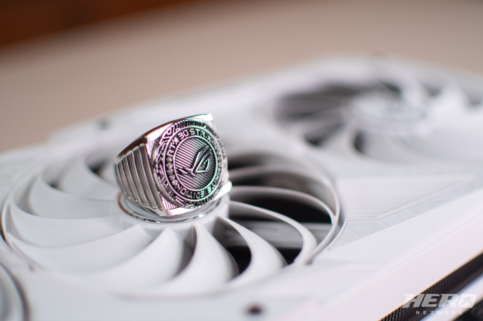 Unboxing: Conoce más de la ASUS ROG STRIX RTX 3090 O24G White Edition ...