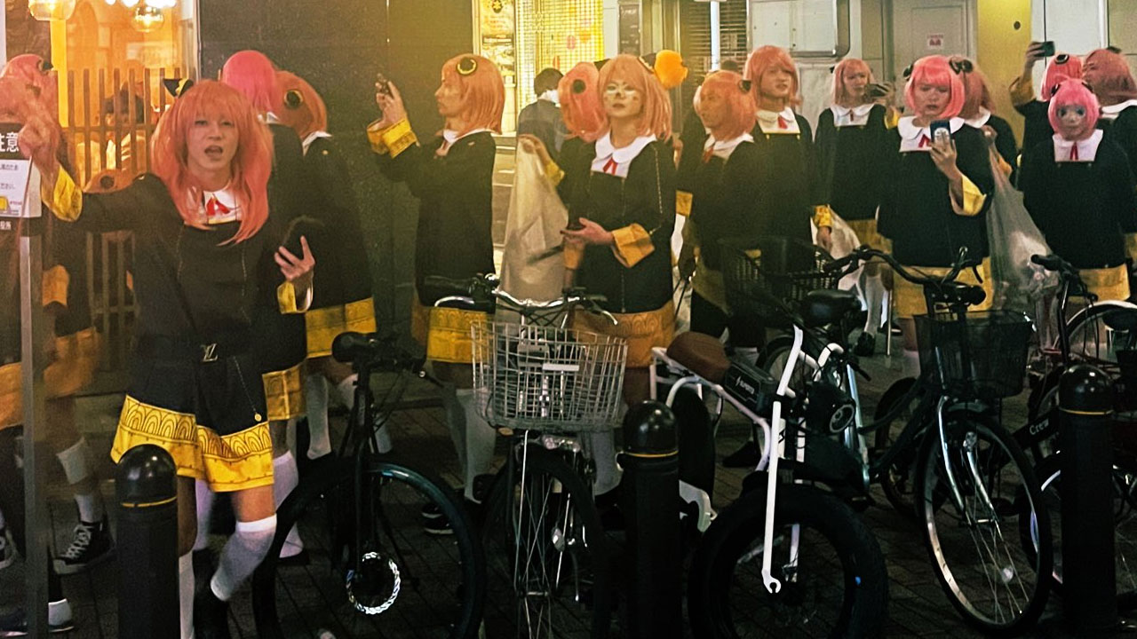 Hero Network — TwitchCon 2022 destaca por el acoso de Amouranth,...