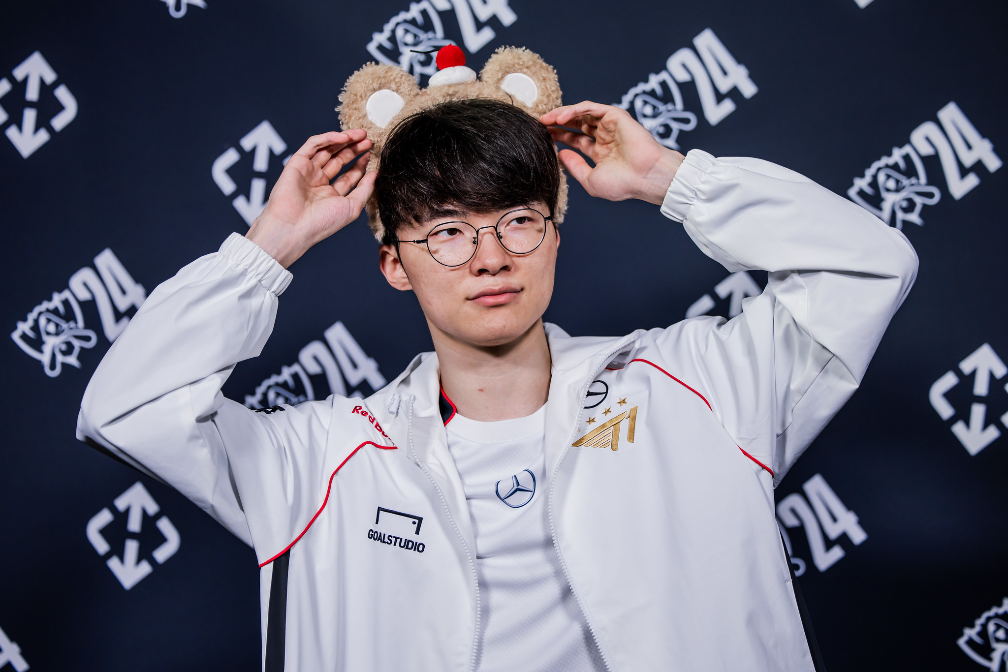 Faker, la leyenda de League of Legends, gana más que todo un equipo y ...