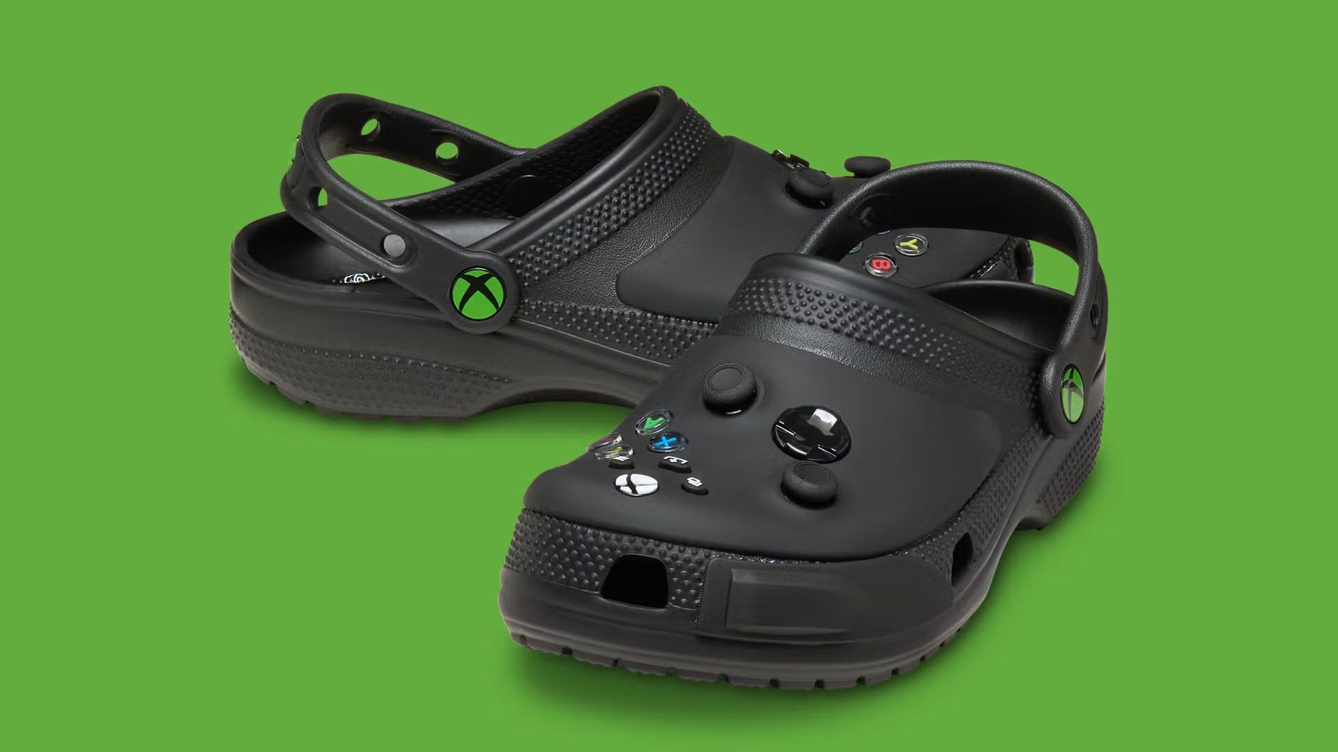 Xbox lanza edición especial de Crocs inspirada en el icónico control de la consola » Hero Network